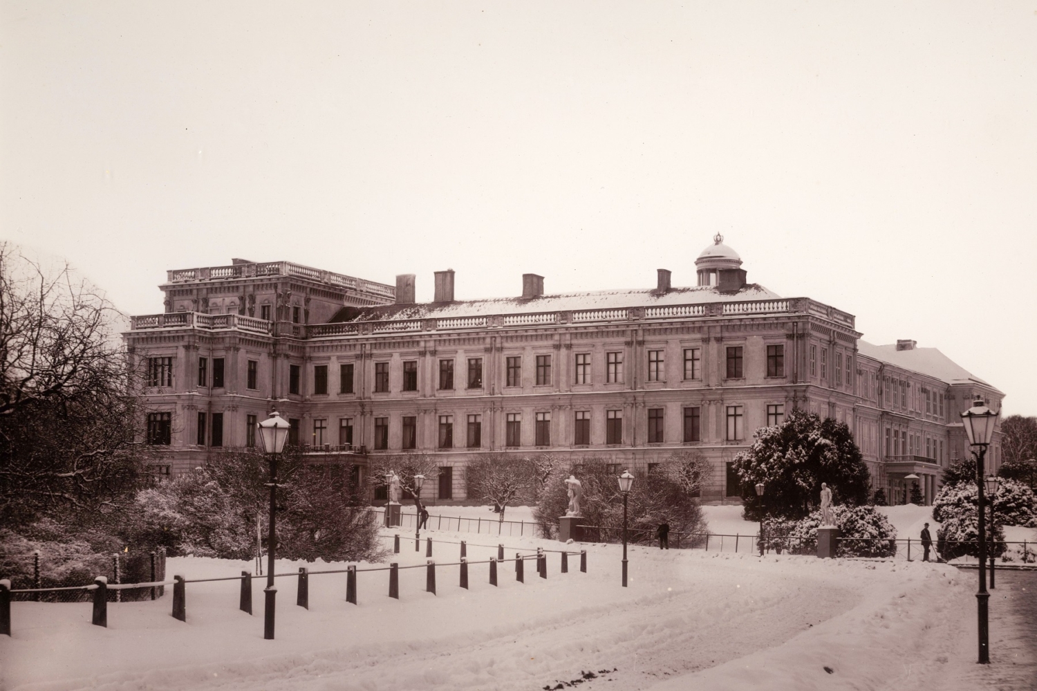 Herzogliches Schloss zu Neustrelitz – Kalenderblatt - Otto-von-Bismarck ...